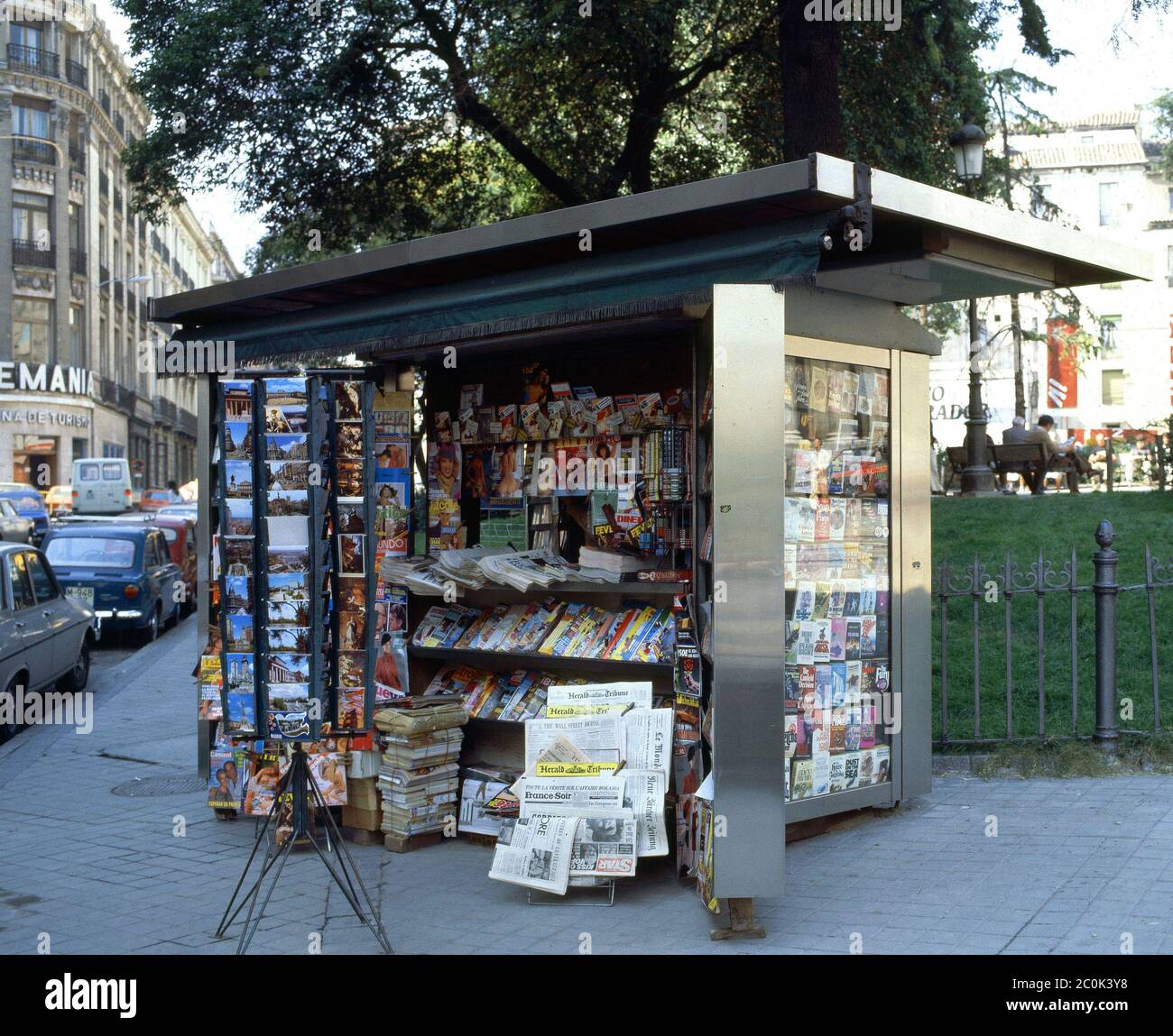 QUIOSCO DE PERIODICOS Stock Photo - Alamy