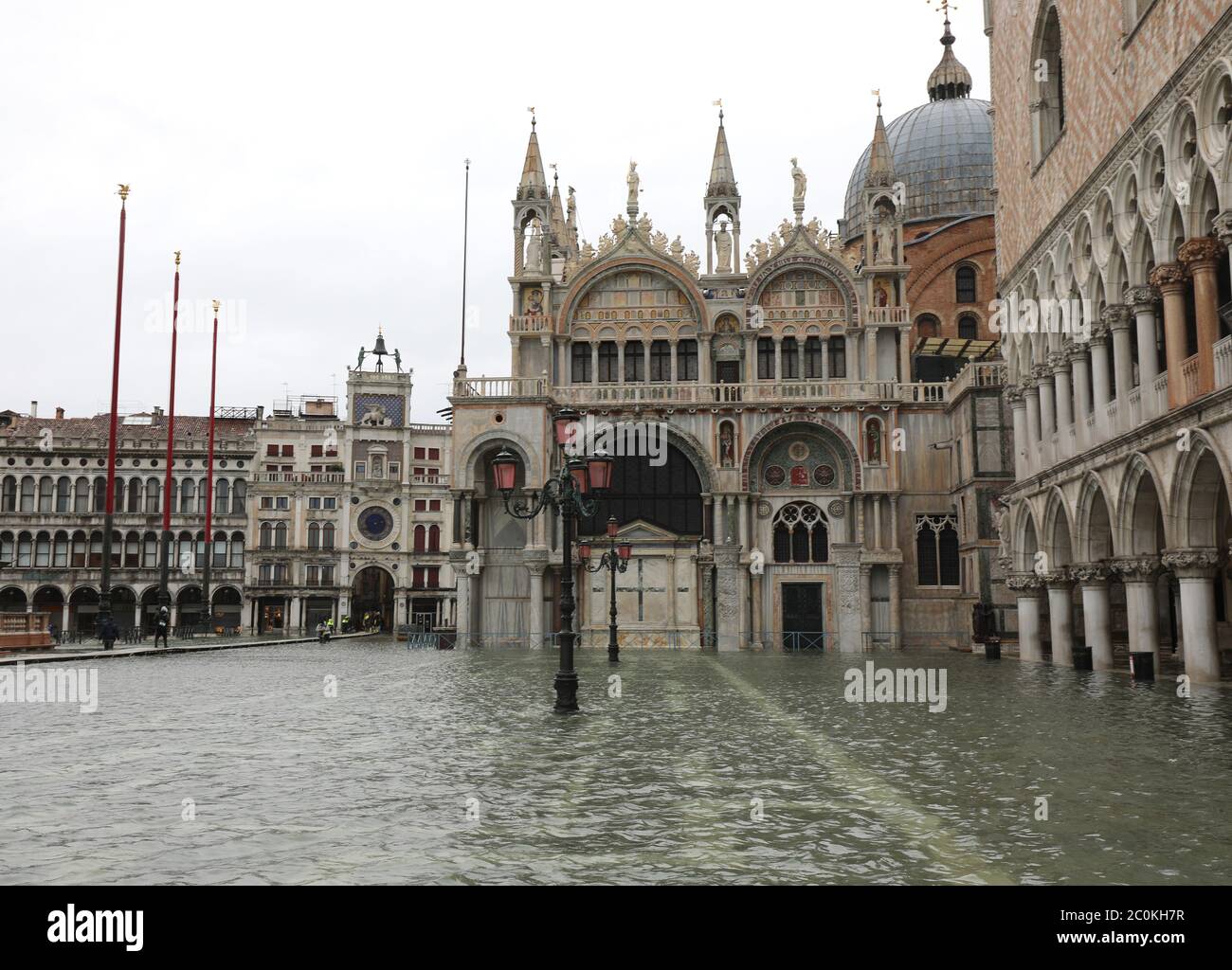 Basilica of Saint Mark in Venice in Italy during hide tide without ...