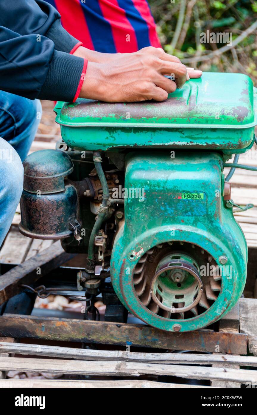 Engine axis hi-res stock photography and images - Alamy