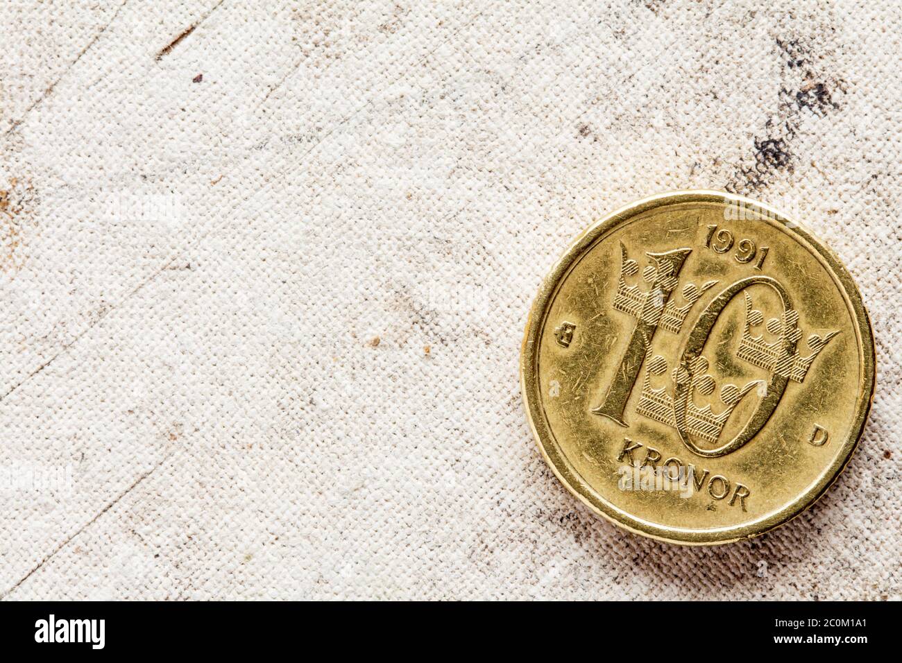 Swedish Coin - Ten Kronor Stock Photo - Alamy