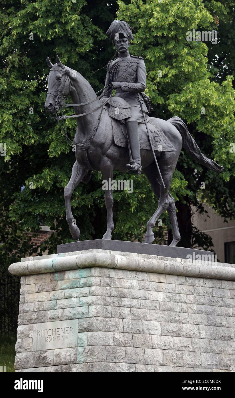 A statue of Lord Kitchener in Chatham, Kent Stock Photo - Alamy