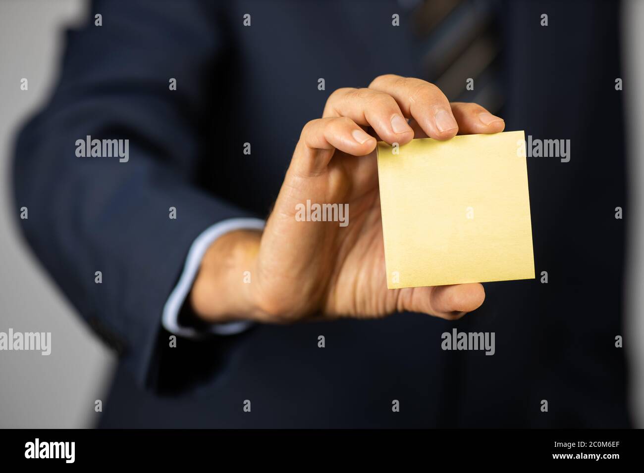 Empty hand hi-res stock photography and images - Alamy