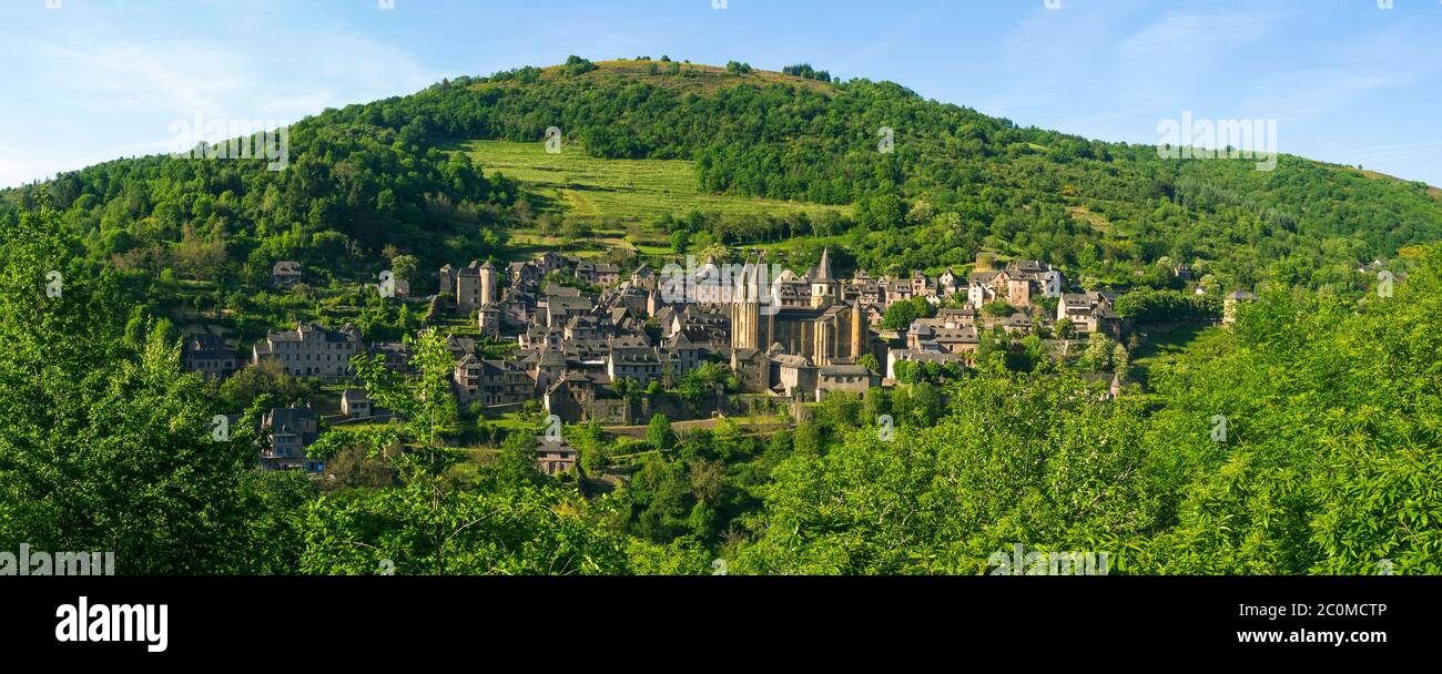 Conques village hi-res stock photography and images - Alamy