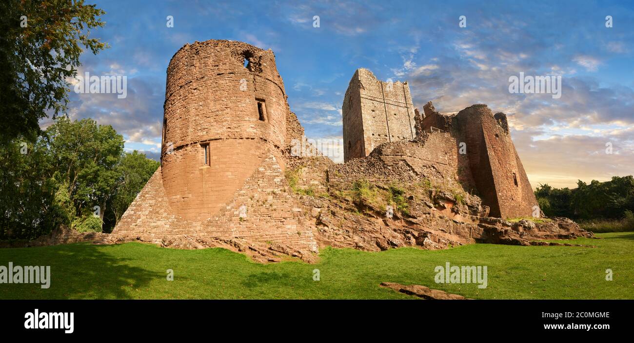 Ruined 12th century medieval castle hi-res stock photography and images ...