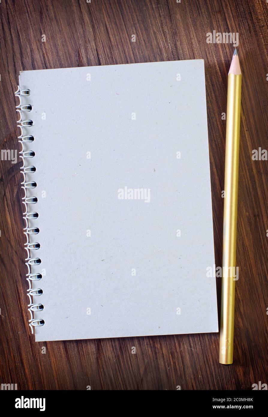 note and pencil Stock Photo - Alamy