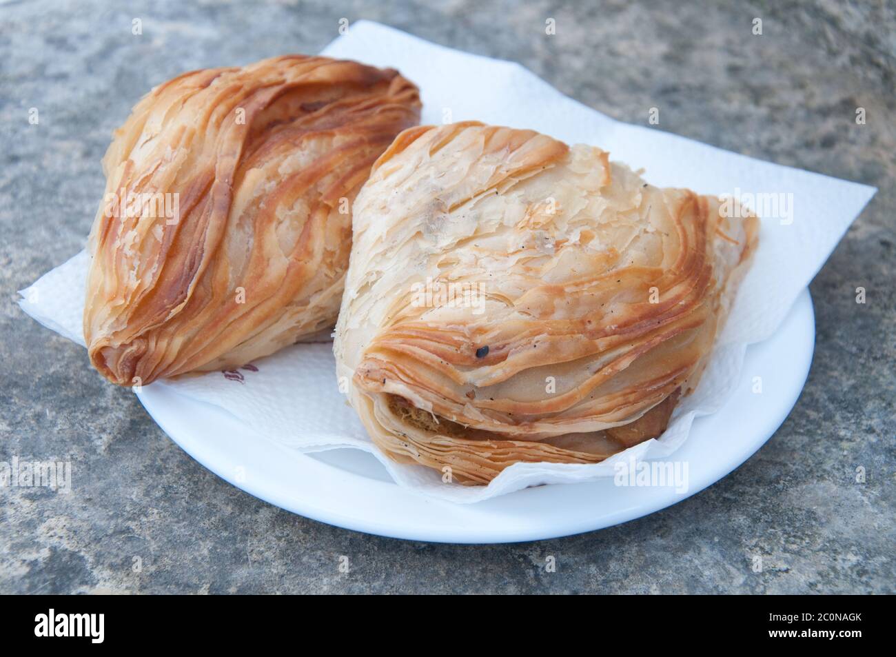 Pastizzi , typical street food Maltese with ricotta and peas Stock ...