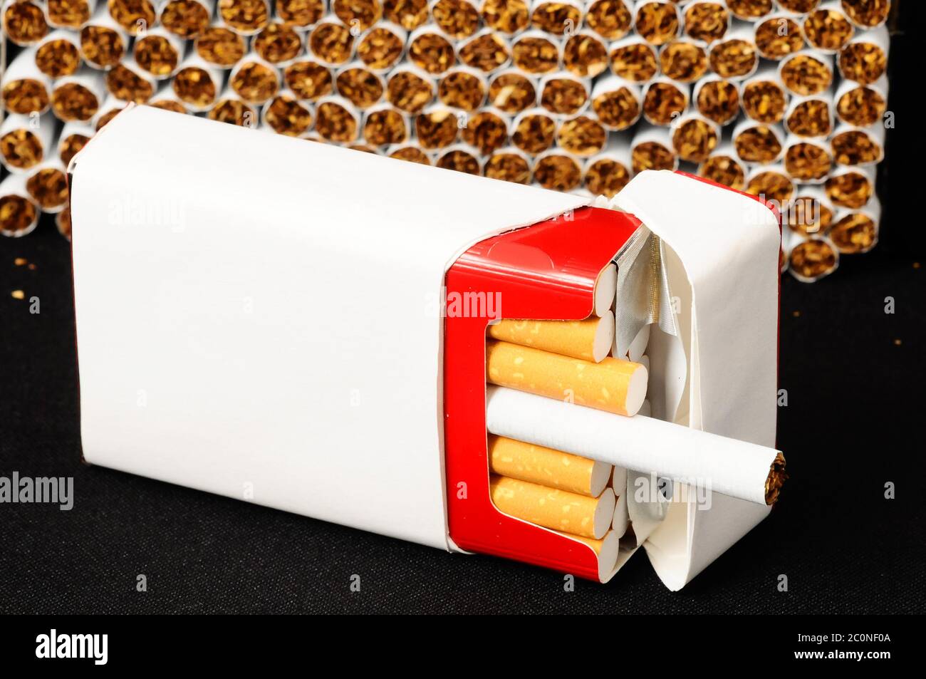 Tobacco sm hi-res stock photography and images - Alamy
