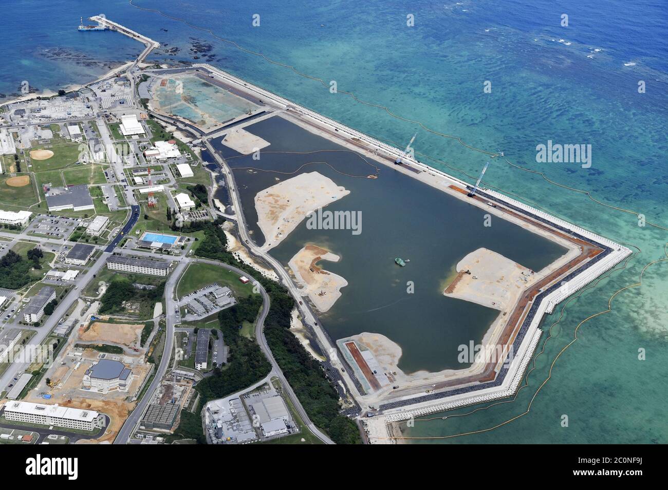 Work resumes in the Henoko coastal district of Nago, Okinawa Prefecture ...