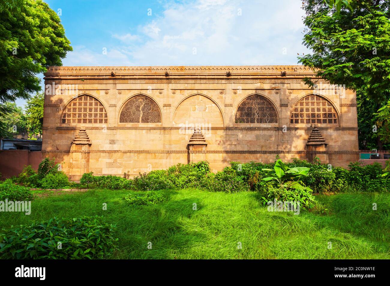 Sidi Saiyyed ni Jali Mosque is one of the most famous mosques of ...