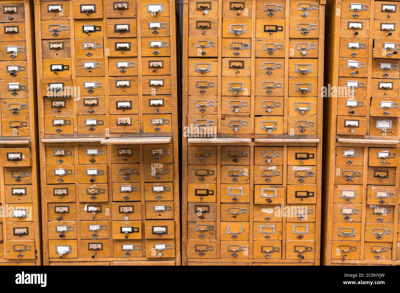 Old library card catalog hi-res stock photography and images - Alamy