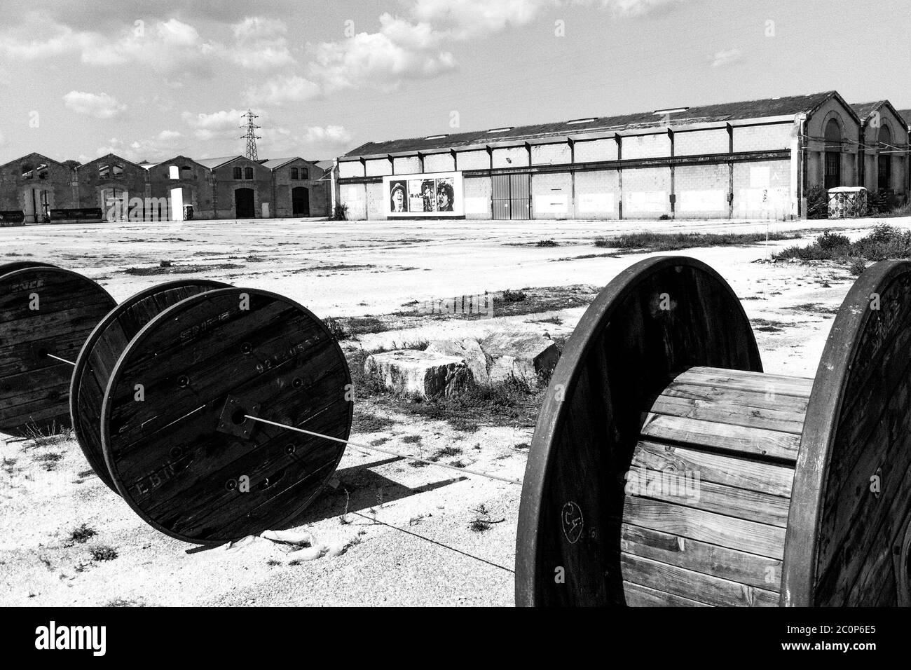 Ateliers sncf Black and White Stock Photos & Images - Alamy