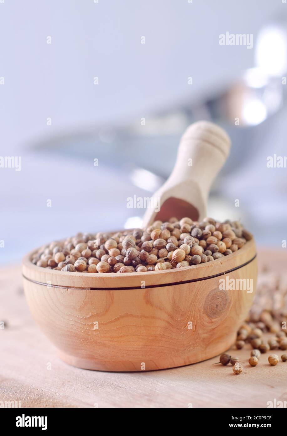 Closeup photo fresh coriander hi-res stock photography and images - Alamy