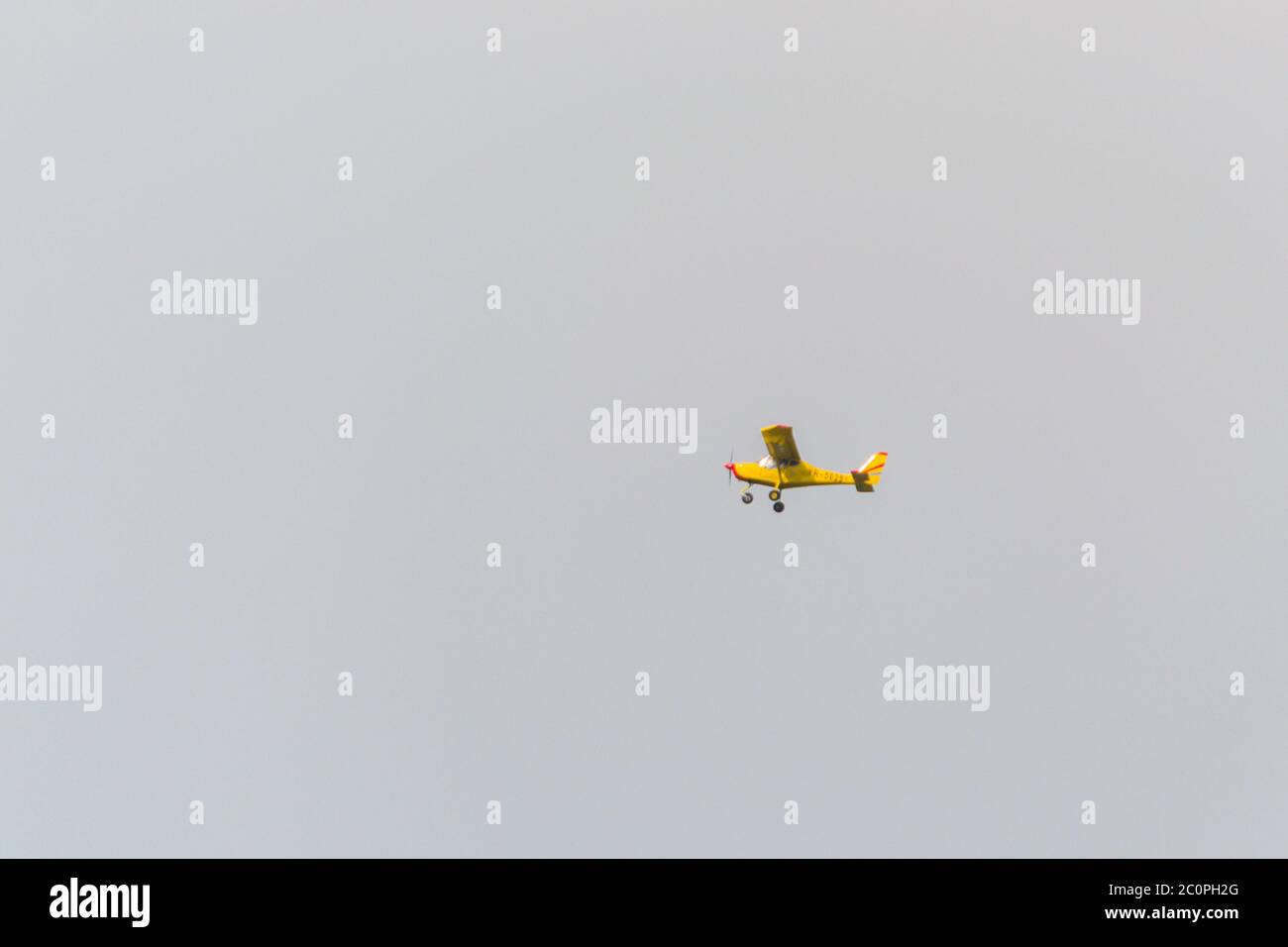 Yellow air plane hi-res stock photography and images - Alamy