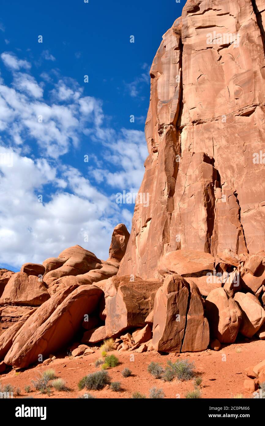 Red rock formation against a blue sky at Arches National Park, Utah ...