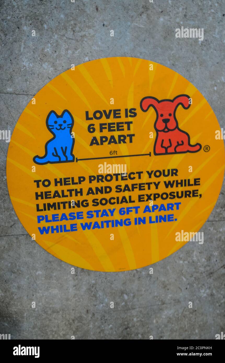 Warning signs and closures at a park playground in San Leandro ...