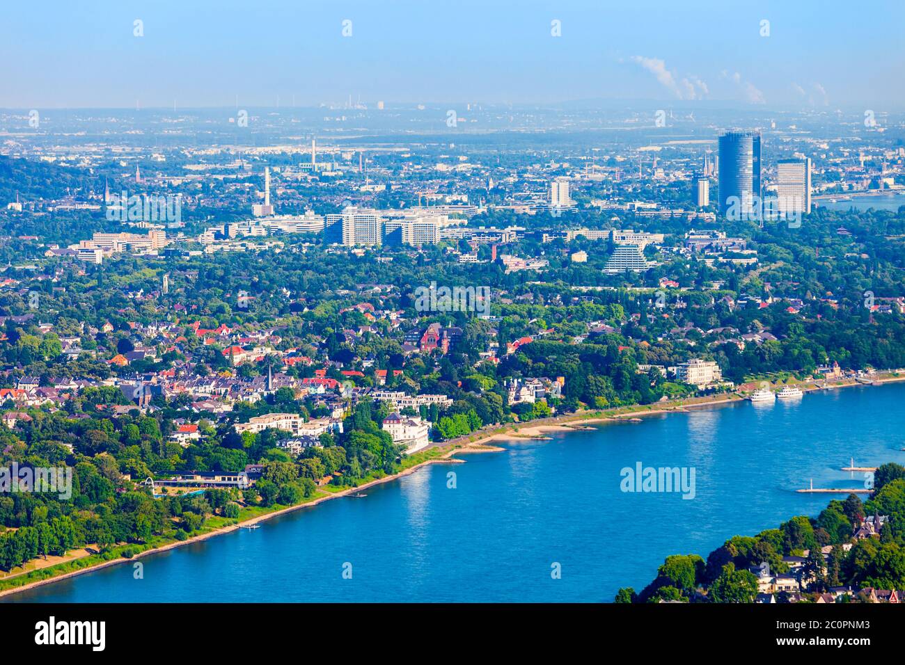 Suburb aerial hi-res stock photography and images - Alamy