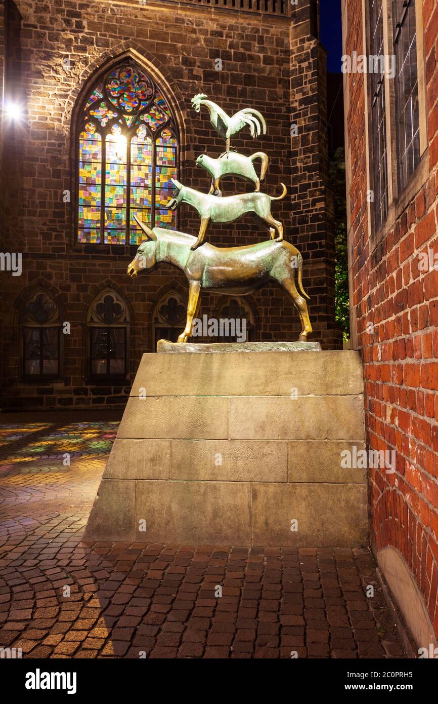 Grimm brothers statue hi-res stock photography and images - Alamy