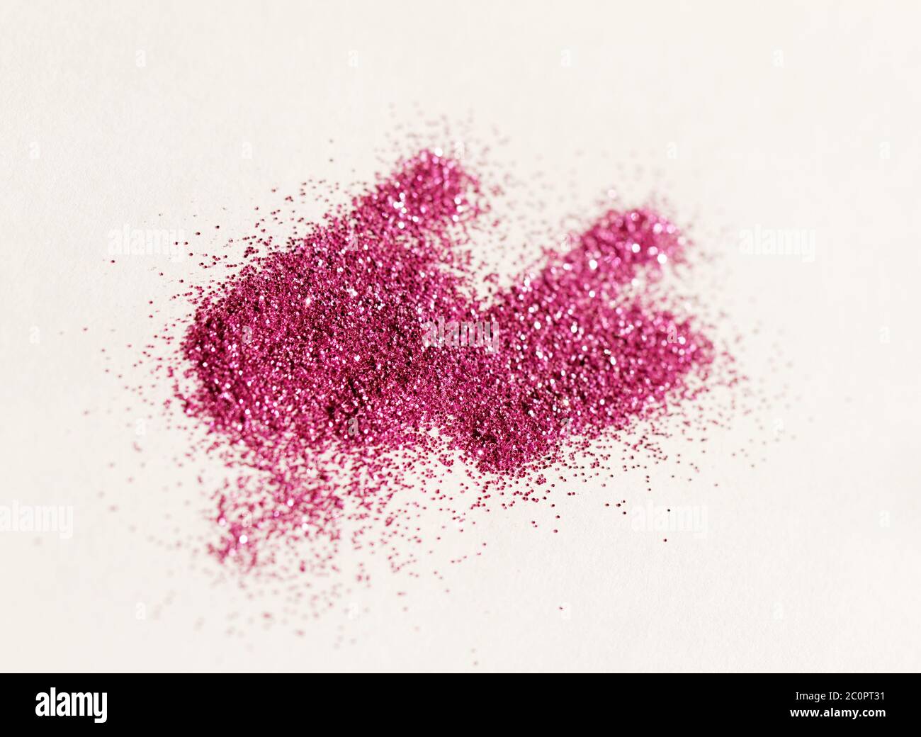 Magenta glitter hi-res stock photography and images - Alamy