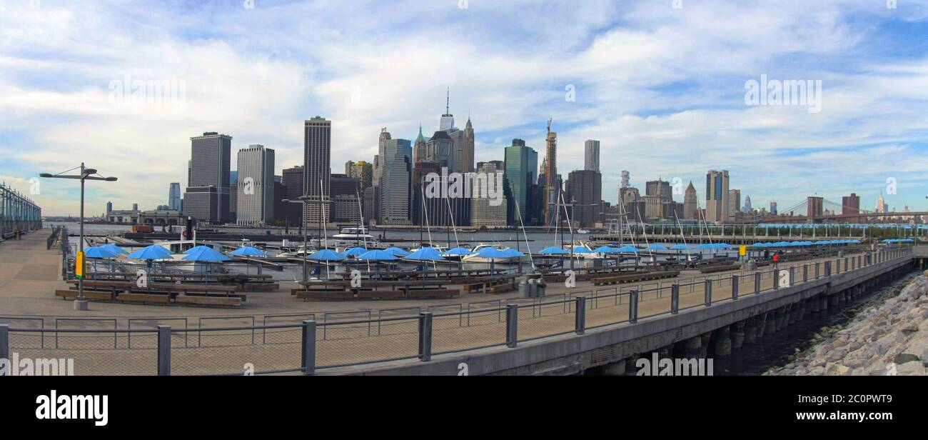 New York City skyline on an Octobers day Stock Photo - Alamy