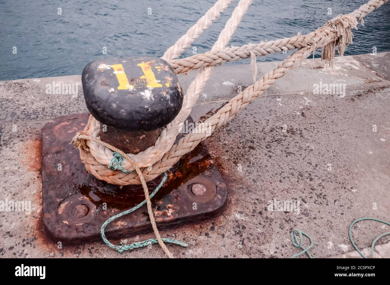 Old Vintage Naval Rope Stock Photo - Alamy