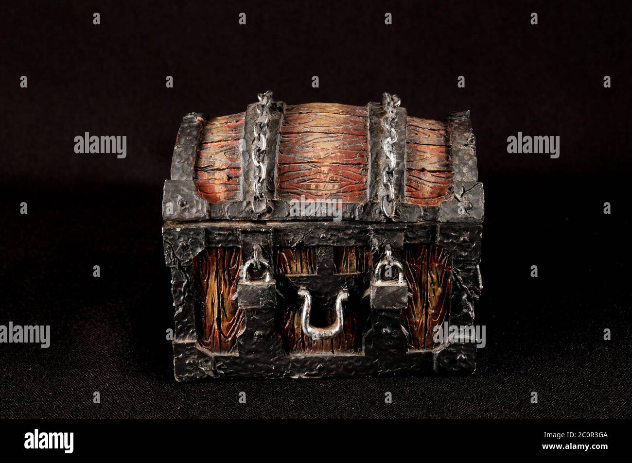 Pirates trunk hi-res stock photography and images - Alamy