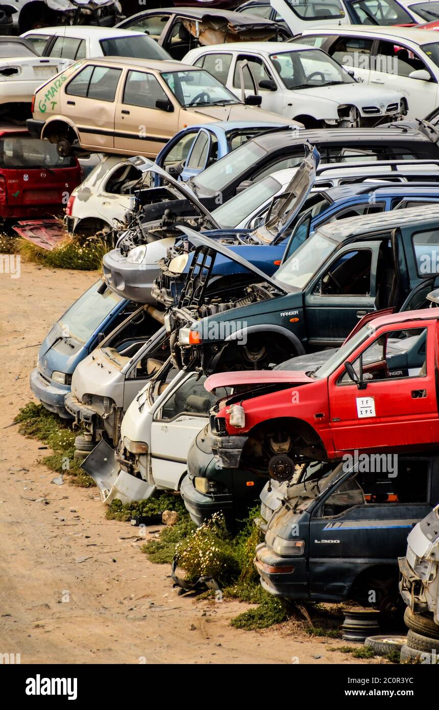 Old Junk Cars On Junkyard Stock Photo - Alamy