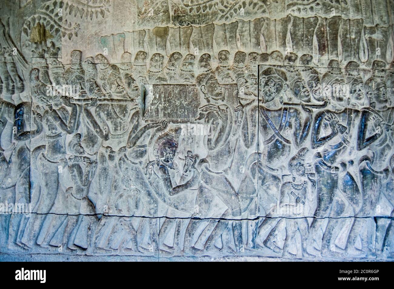 Angkor wat temple sculpture hi-res stock photography and images - Alamy