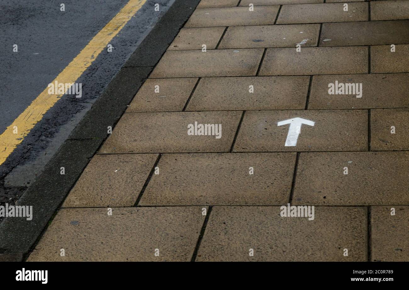 Pedestrian directional arrow hi-res stock photography and images - Alamy