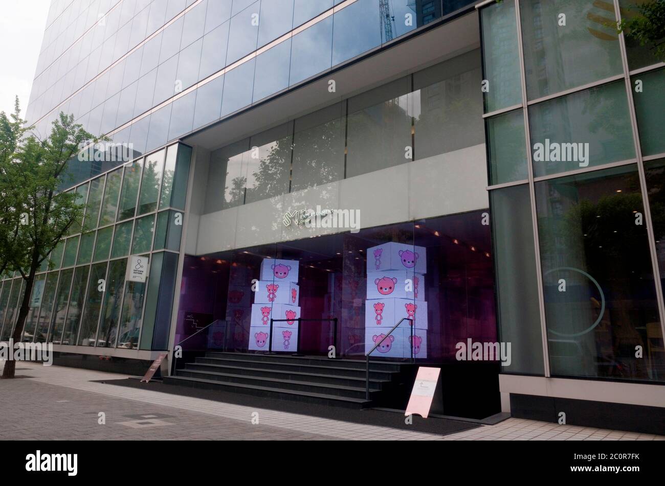 SM Entertainment, June 12, 2020 : The headquarters of SM Entertainment ...