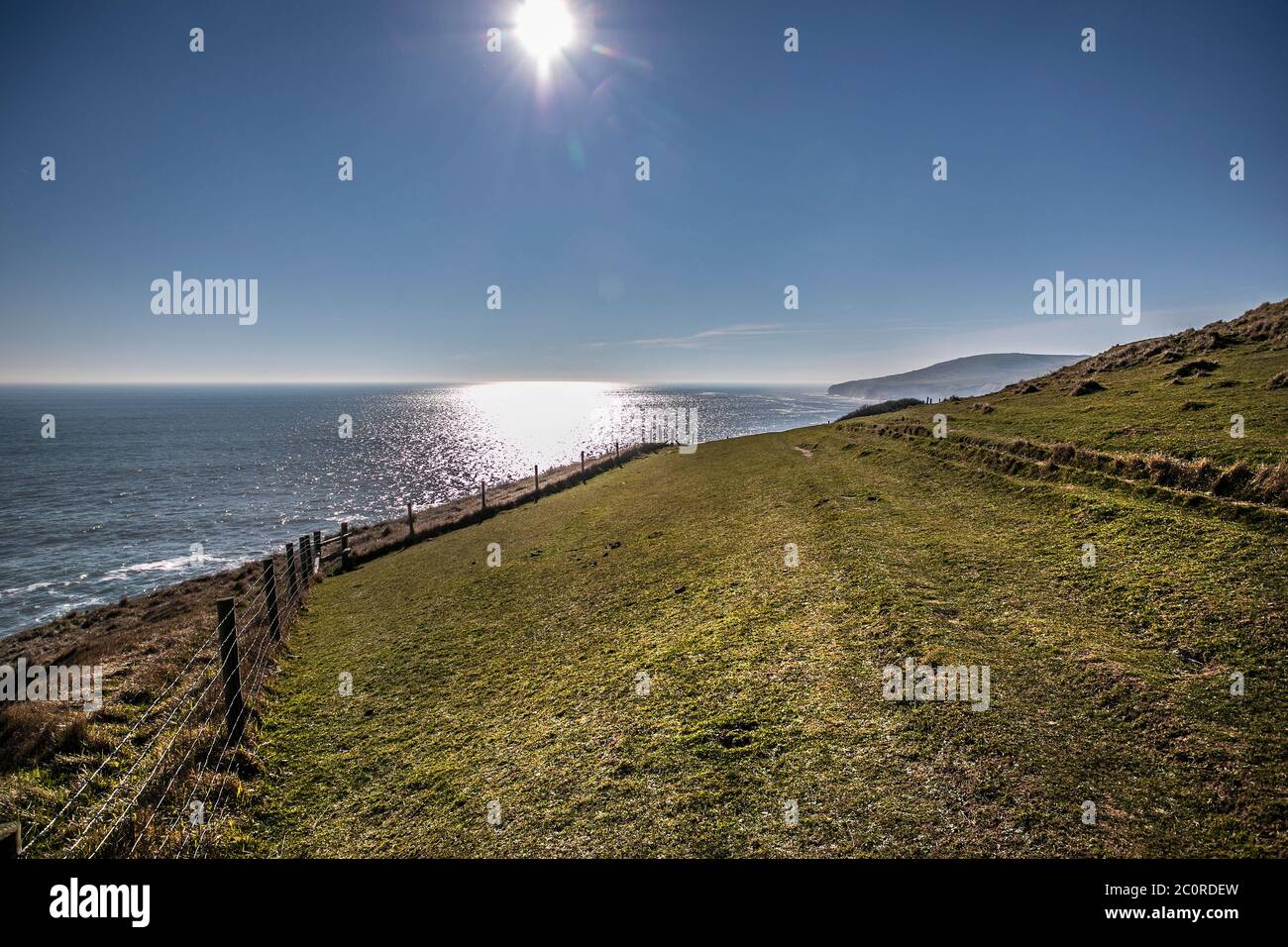 Cliff top paths hi-res stock photography and images - Alamy