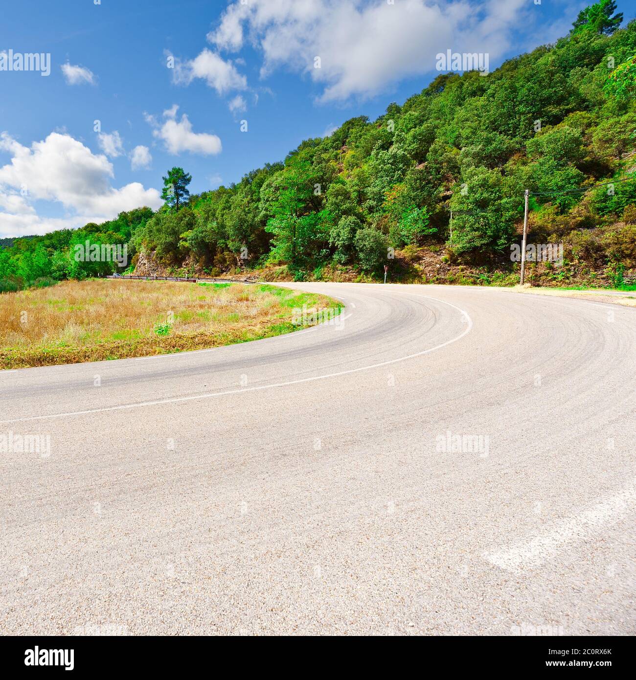 Roadside environment and asphalt road hi-res stock photography and ...