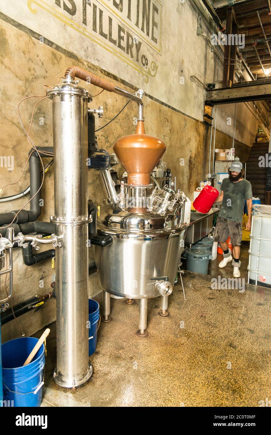Distilling operations hi-res stock photography and images - Alamy