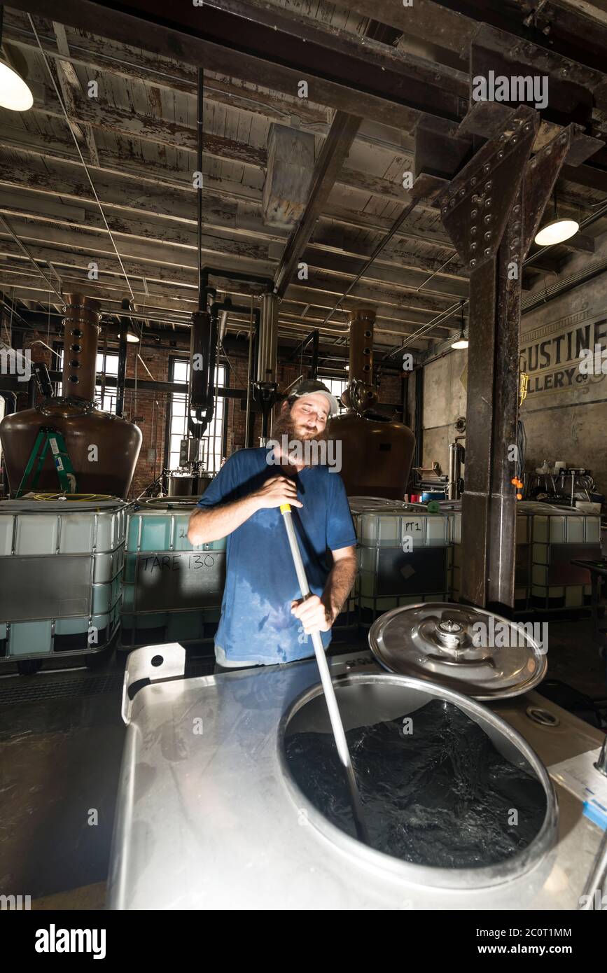 Distilling operations hi-res stock photography and images - Alamy