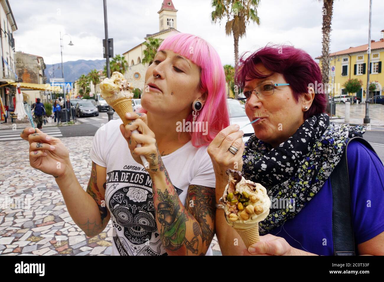 various types of ice cream in the ice cream cafe Stock Photo - Alamy