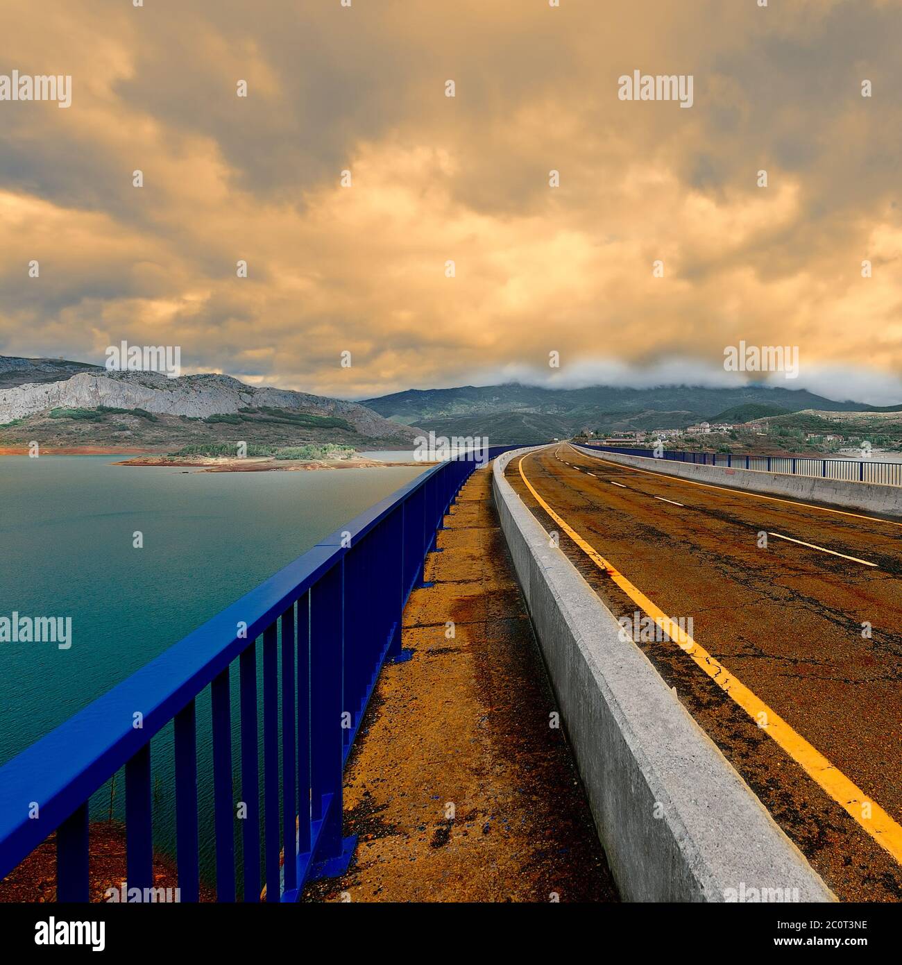 Spanish infrastructure hi-res stock photography and images - Alamy