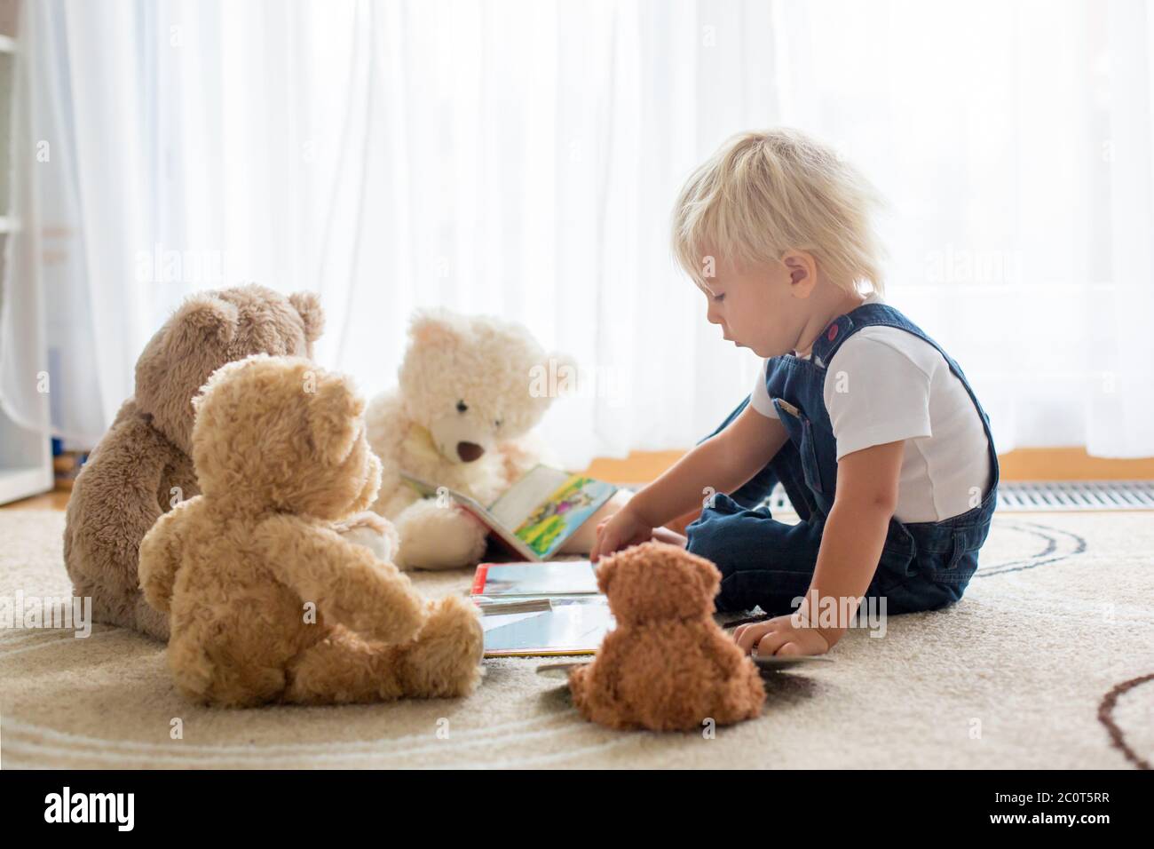 Play school teddy hi-res stock photography and images - Alamy
