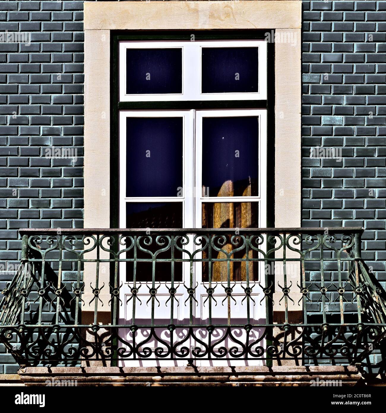 Square balcony pattern hi-res stock photography and images - Alamy