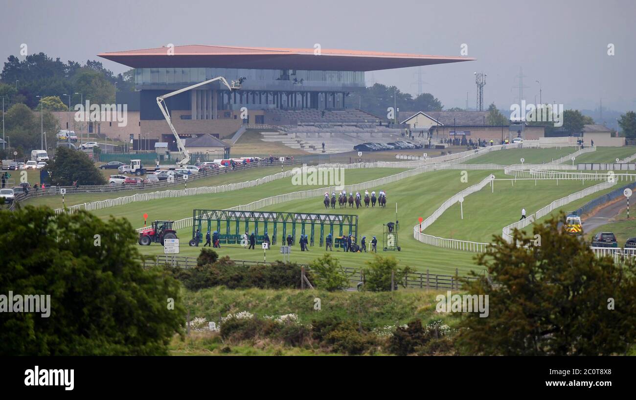 Curragh racecourse hi-res stock photography and images - Alamy