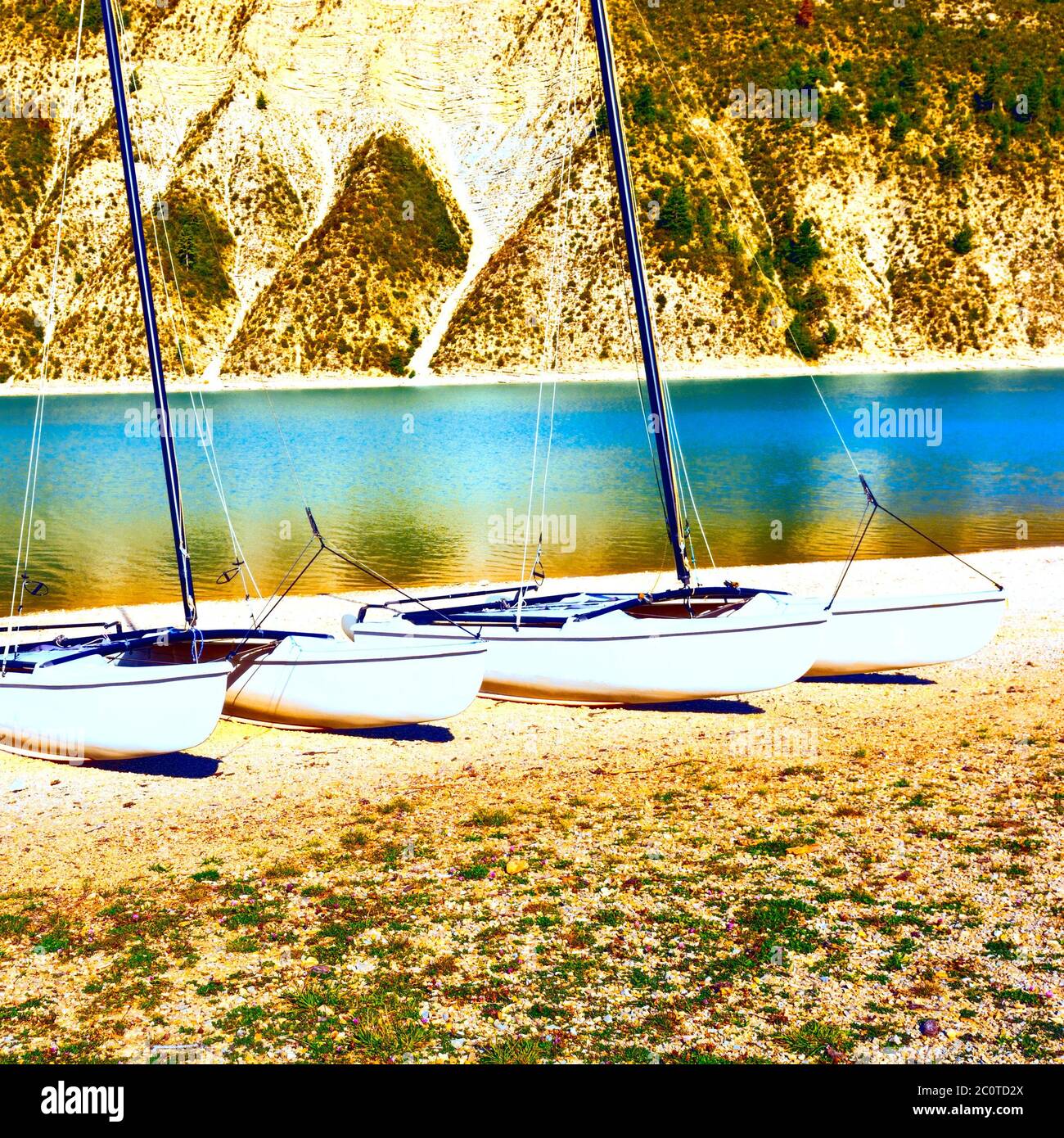 Canoe catamaran hi-res stock photography and images - Alamy