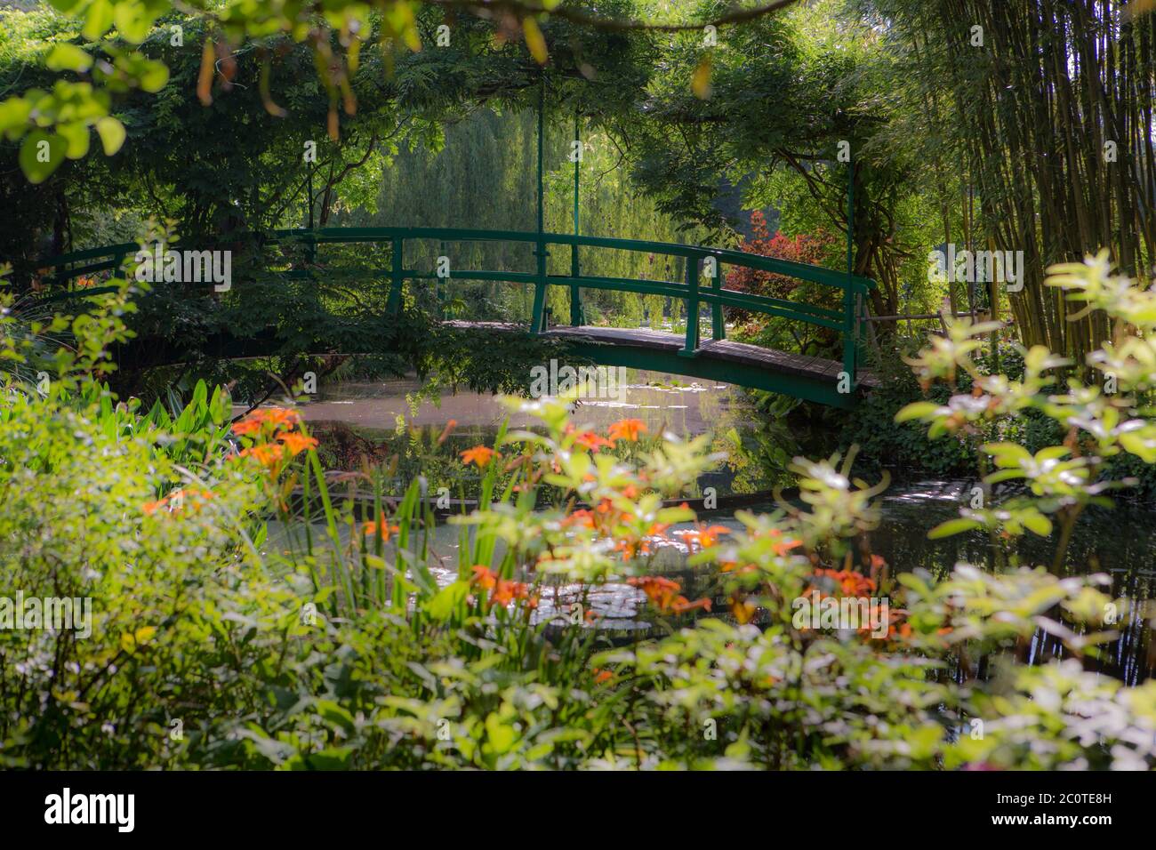 Monets bridge hi-res stock photography and images - Alamy