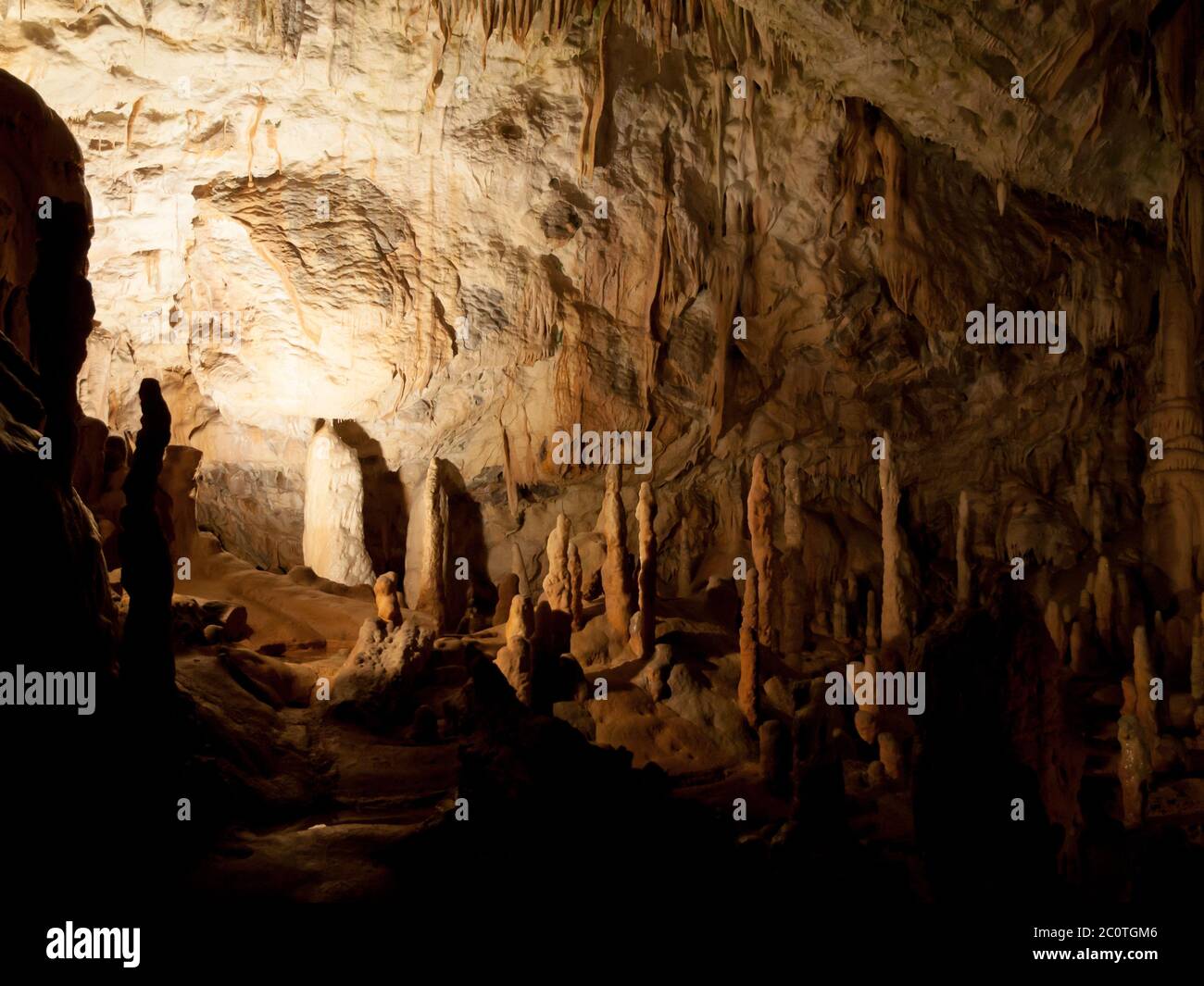 Karst features hi-res stock photography and images - Alamy