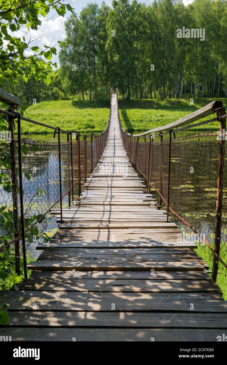Swing bridge rain forest hi-res stock photography and images - Alamy