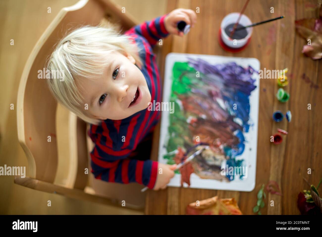 Kinder escuela hi-res stock photography and images - Alamy