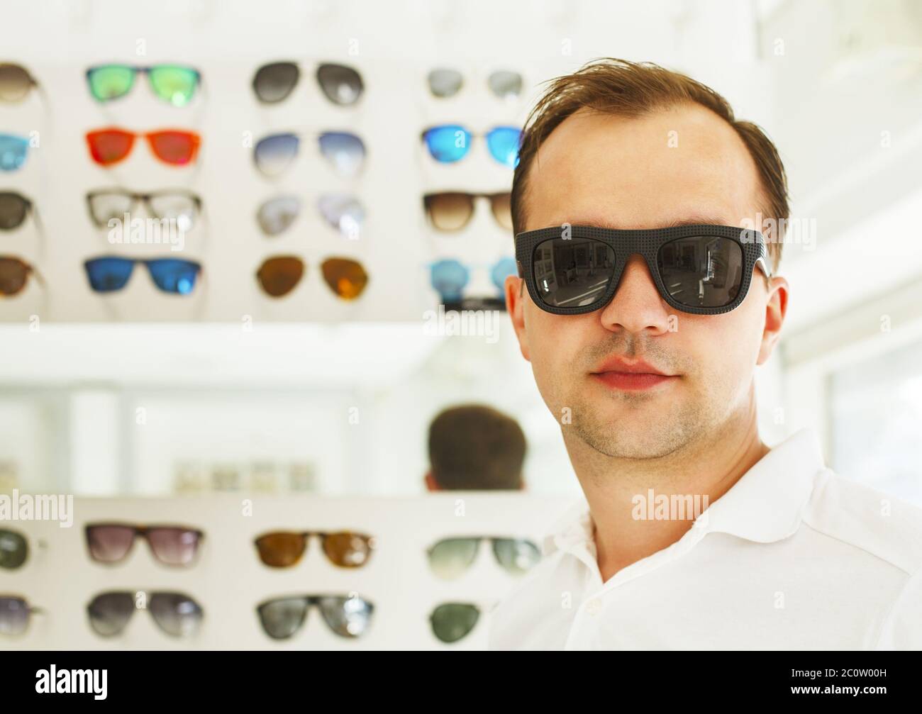 Opticians display hi-res stock photography and images - Alamy