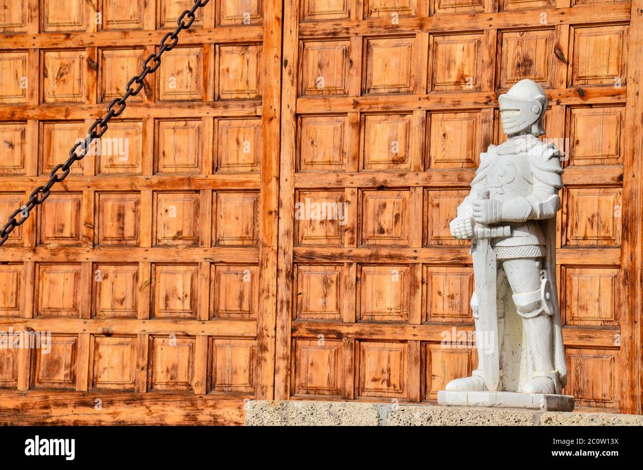 Statue of a Medieval Knight Stock Photo - Alamy
