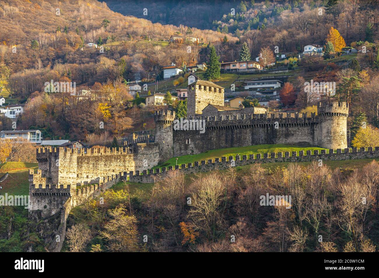 Montebello castle hi-res stock photography and images - Alamy