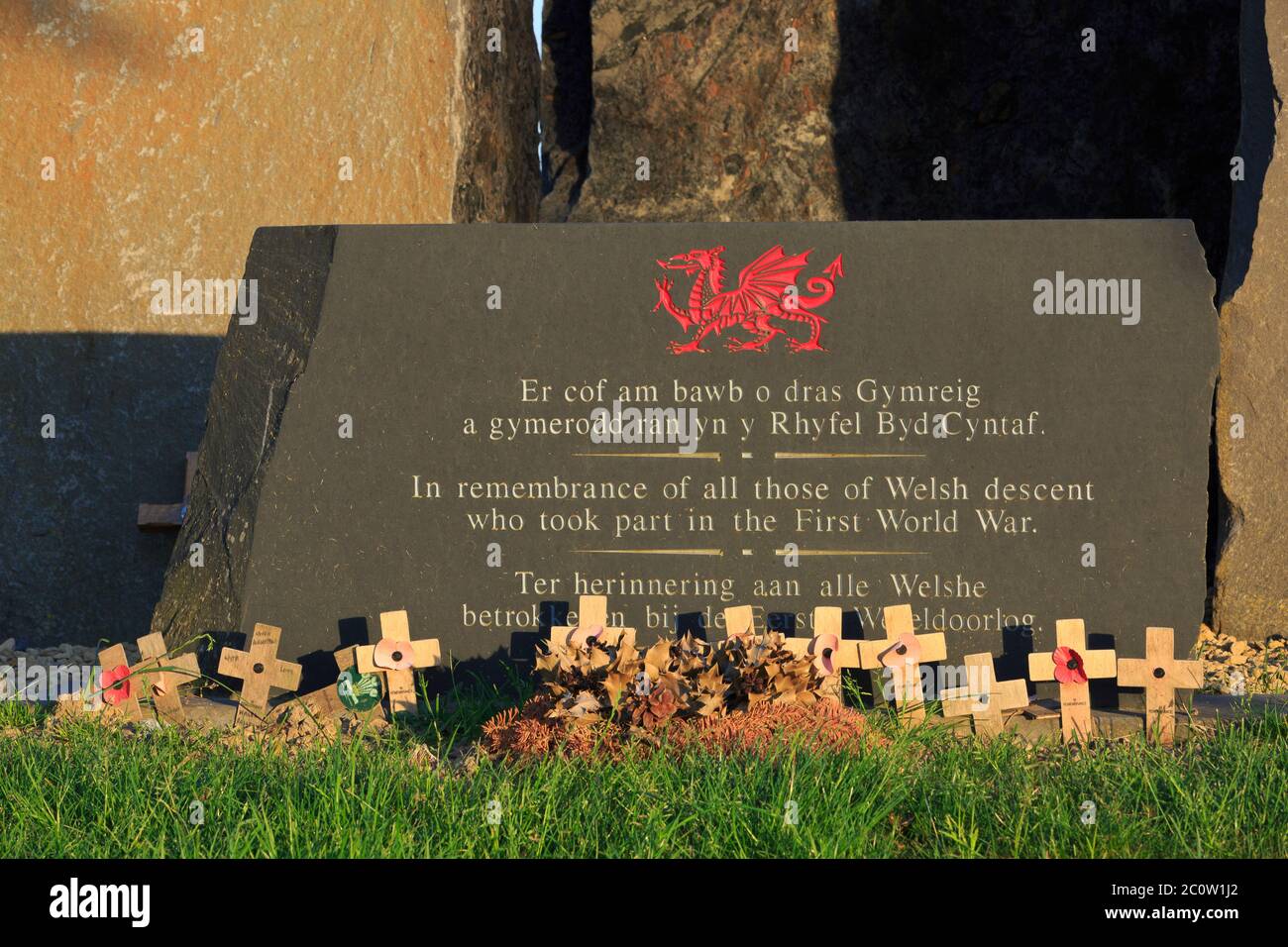 Commemorative plaque in remembrance of all those of Welsh descent who ...