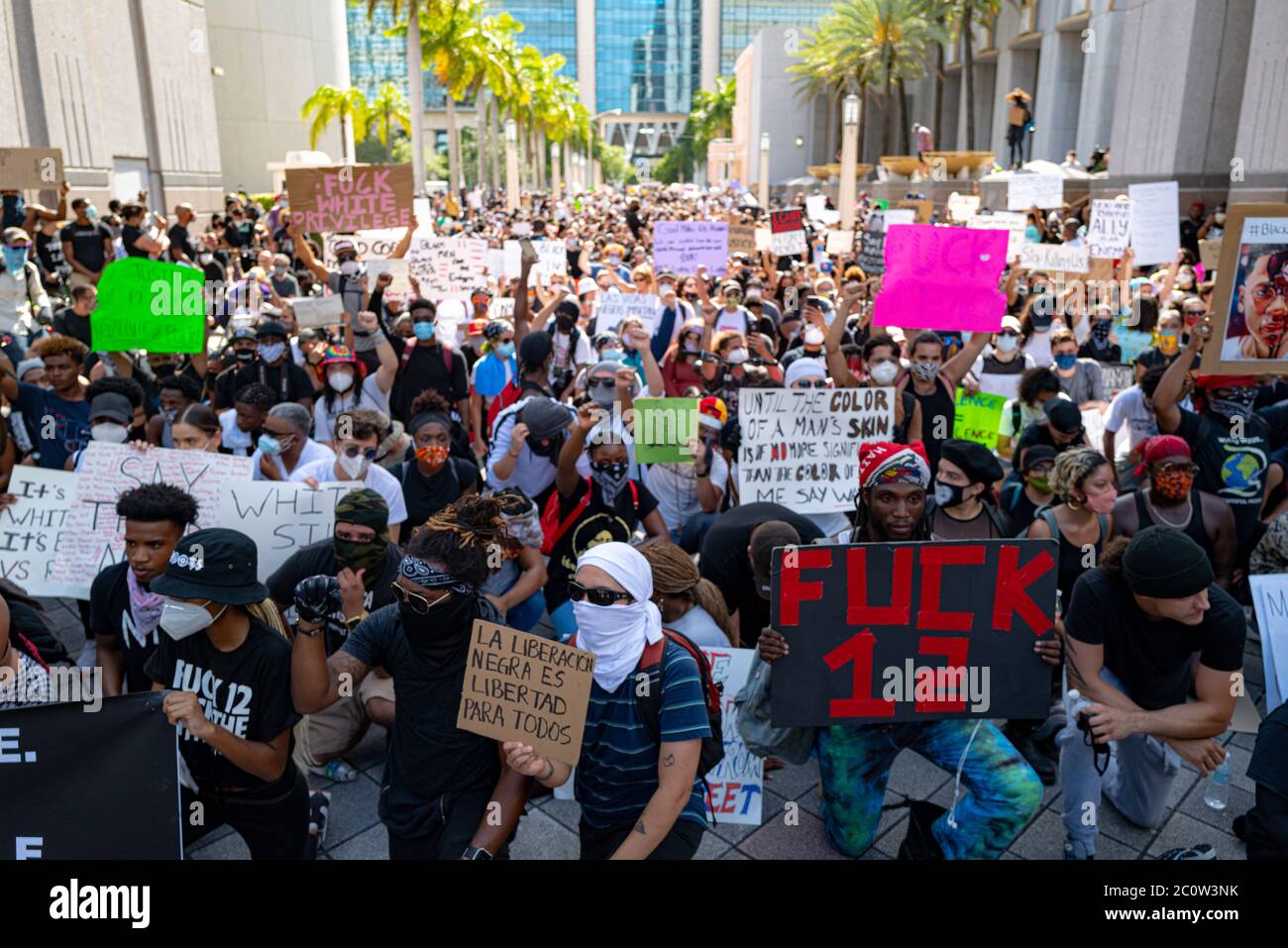 2020 usa riots hi-res stock photography and images - Alamy