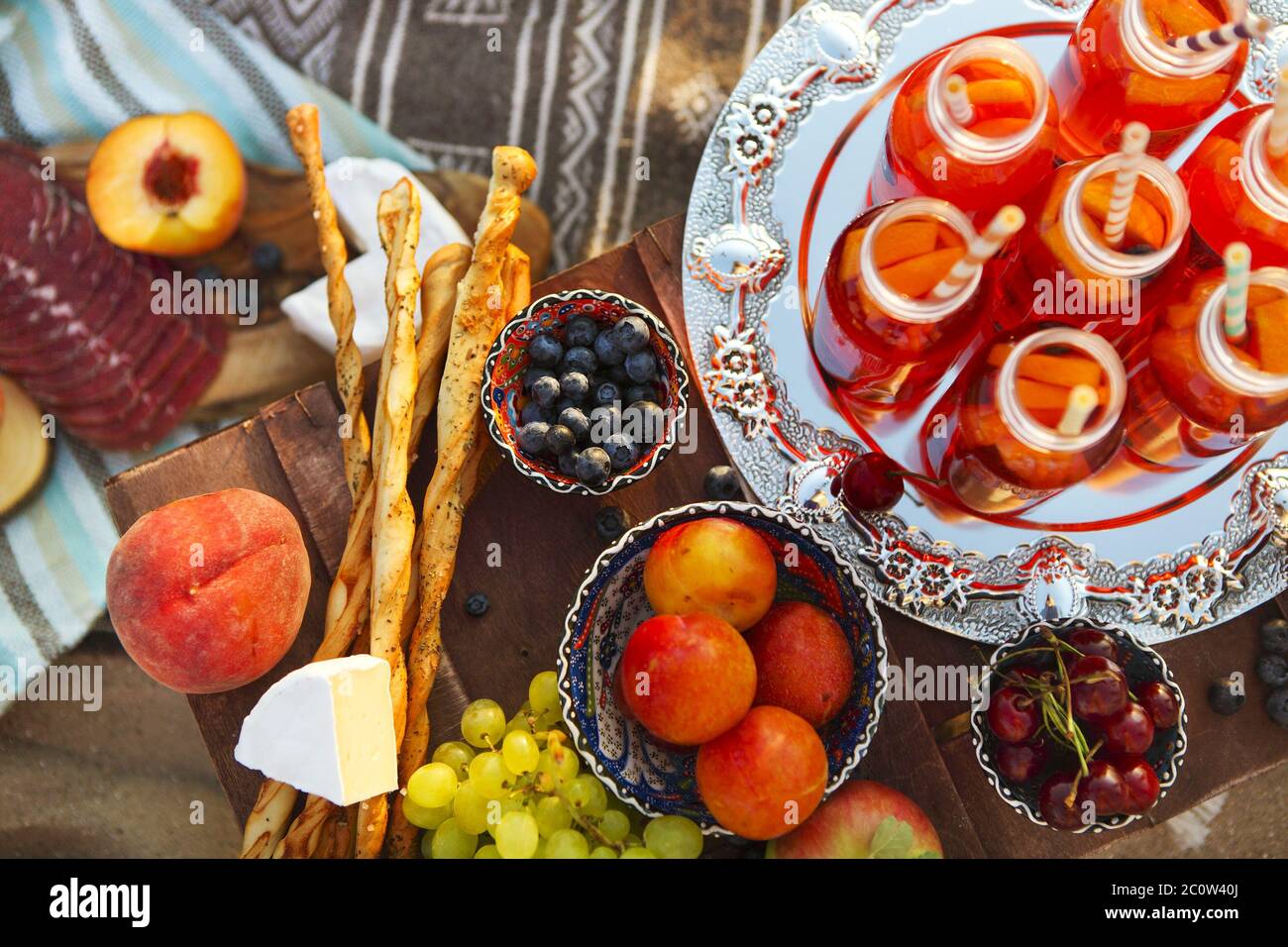 Picnic sunset hi-res stock photography and images - Alamy
