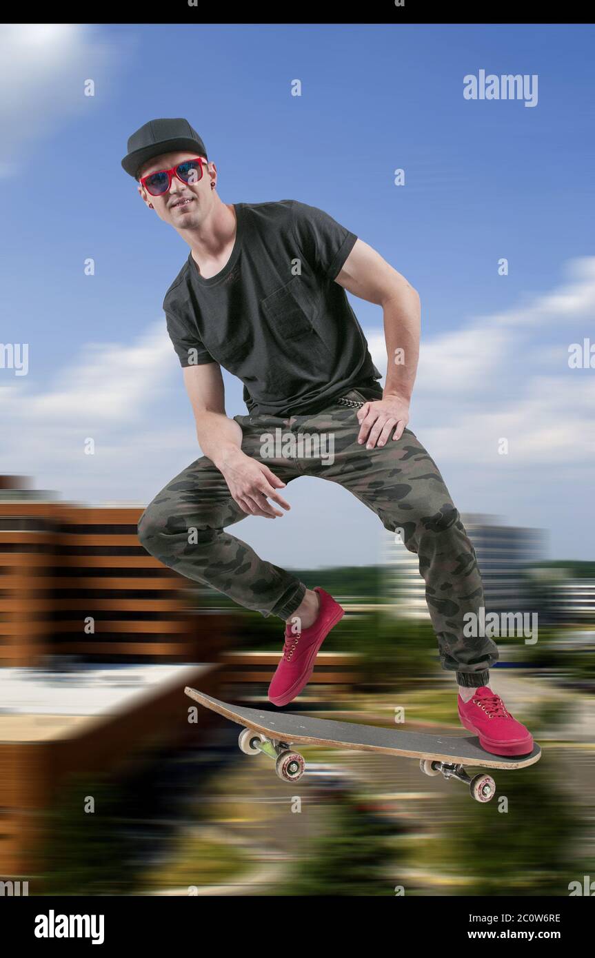 Skateboarder skate boarder hi-res stock photography and images - Alamy